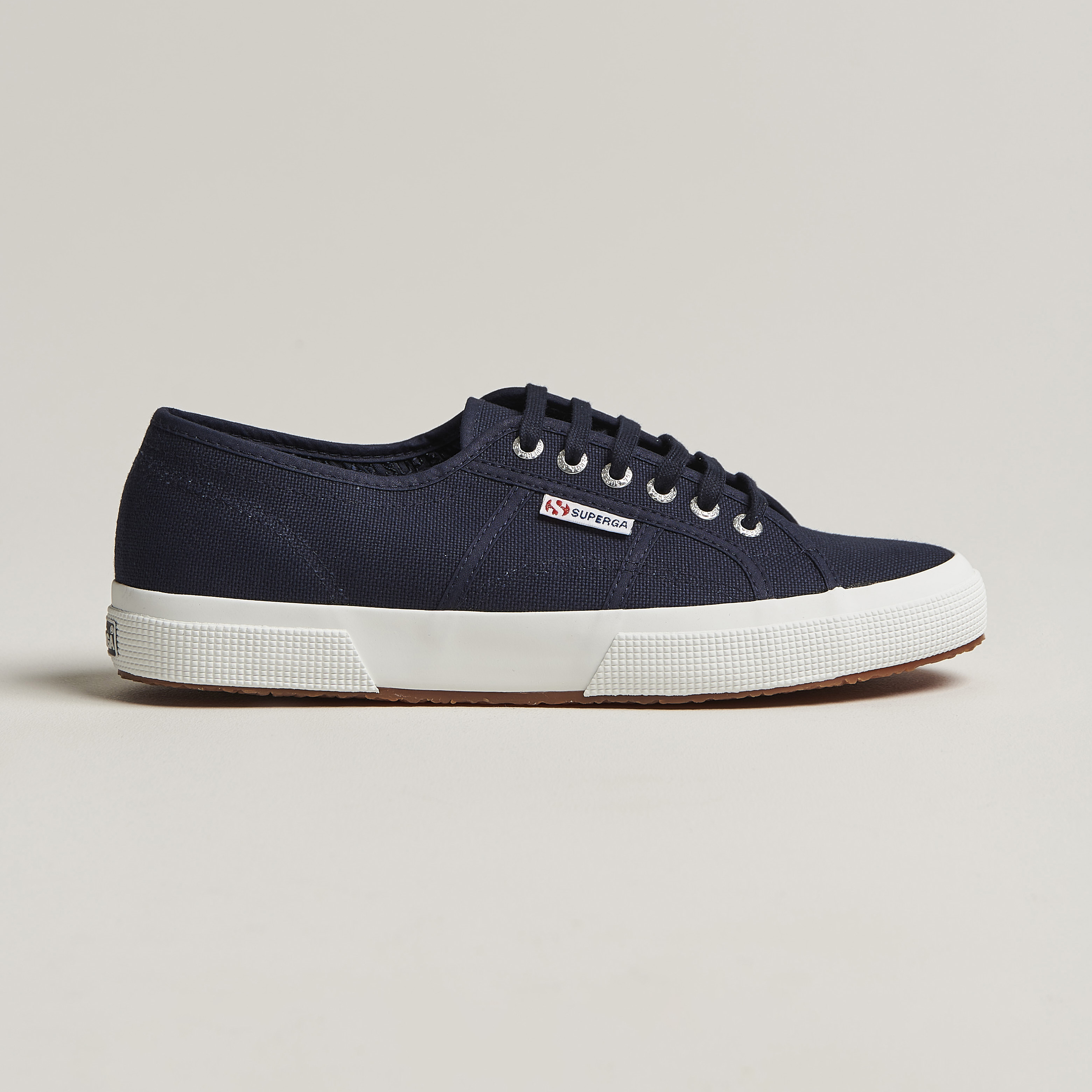 Superga Canvas Sneaker Navy hos CareOfCarl.no