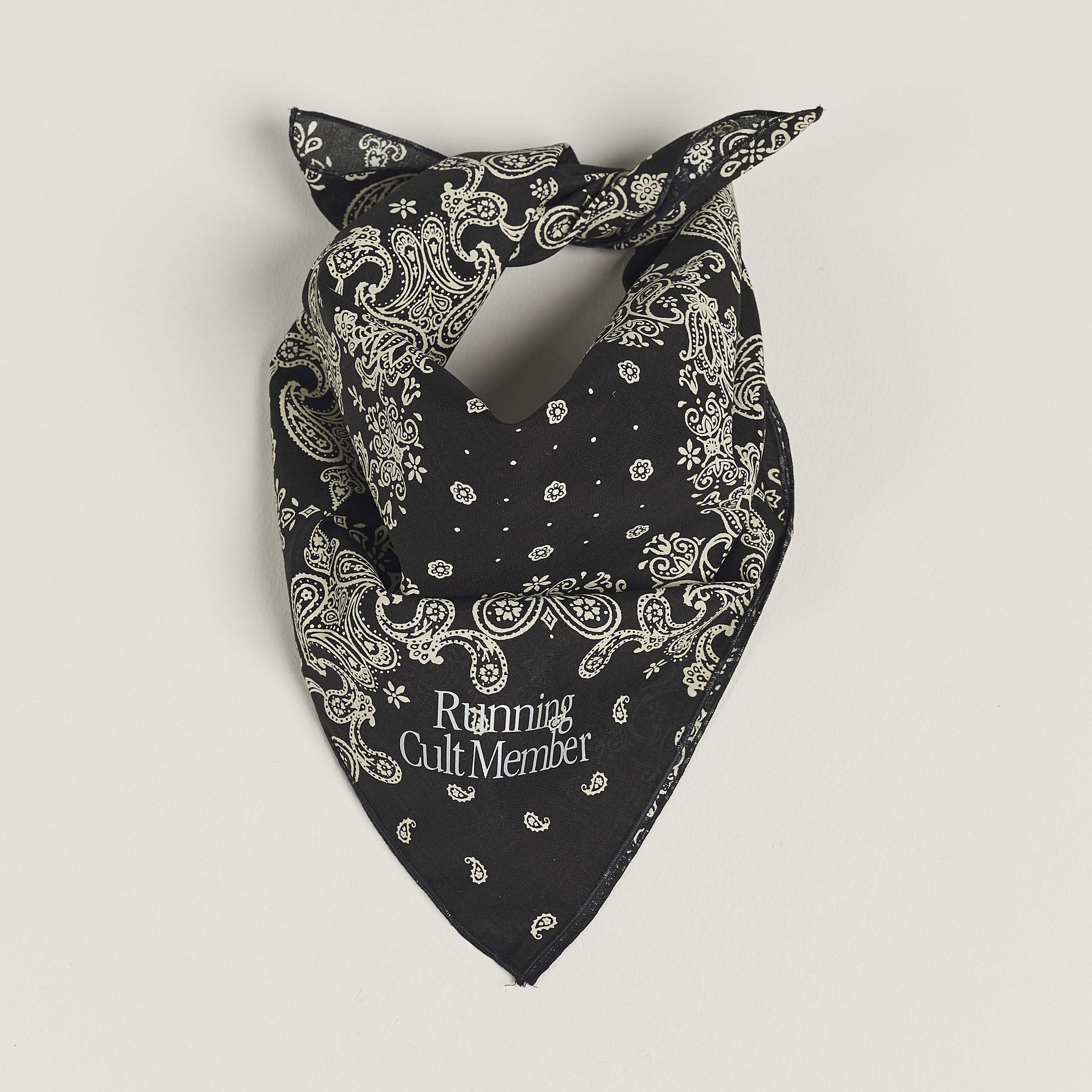 Satisfy Japanese Cotton Bandana Black hos CareOfCarl.no