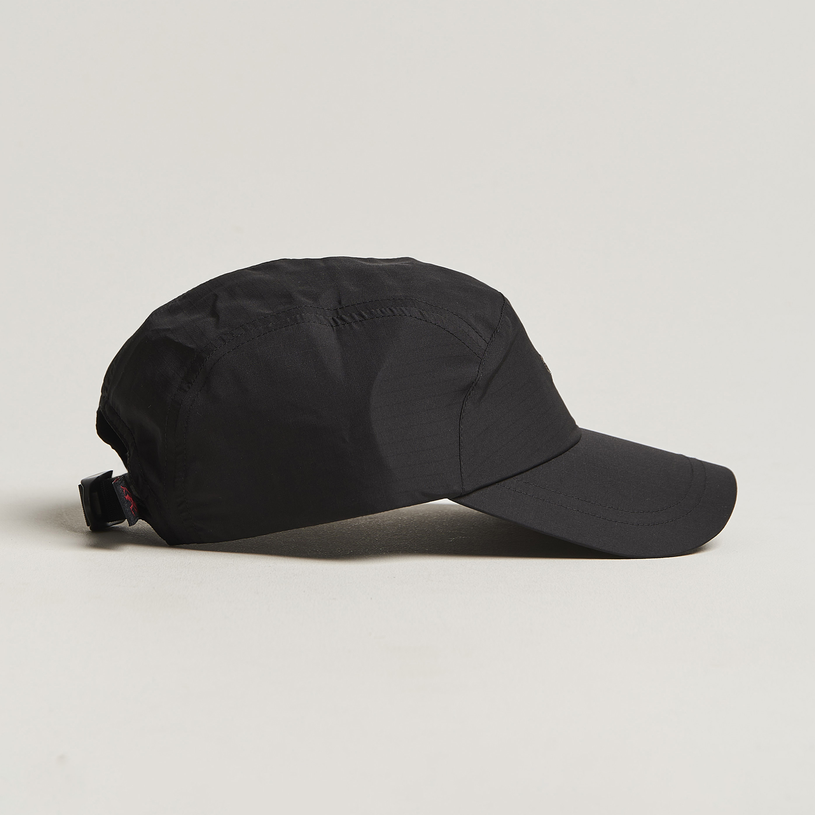 Gramicci Light Ripstop Strap Cap Black hos CareOfCarl.no