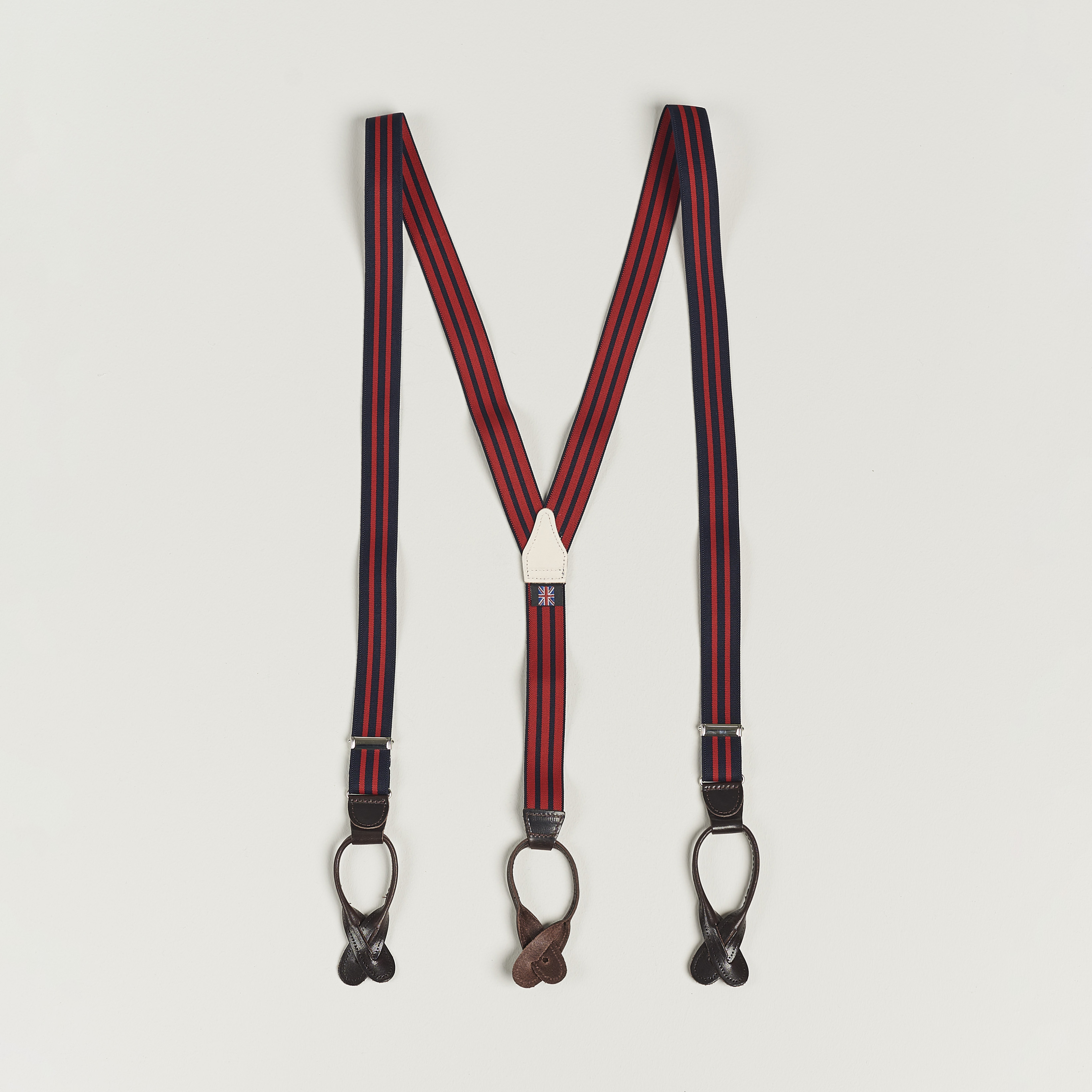 Albert Thurston Elastic Narrow Stripe Braces 25mm Navy/Red hos CareOfCarl.n