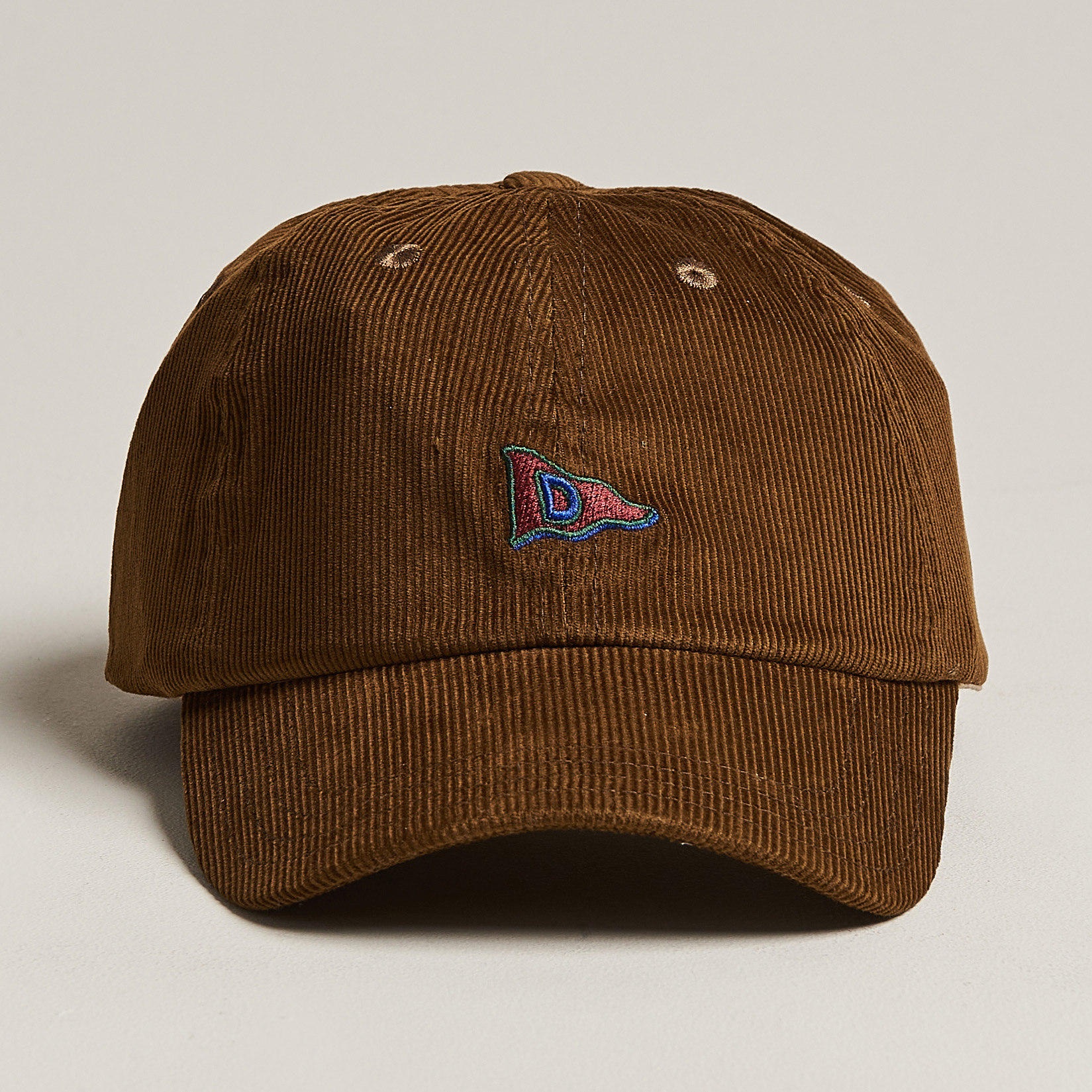 Drake's D Flag Logo Cord Baseball Cap Brown hos CareOfCarl.no