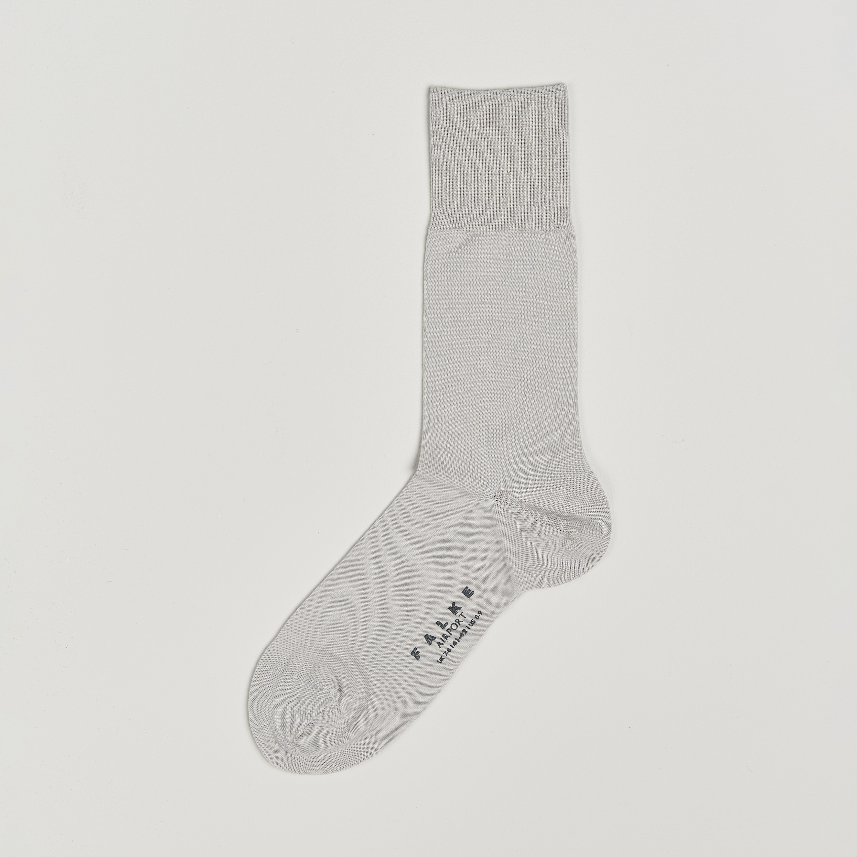 Falke Airport Socks Arctic Grey hos CareOfCarl.no