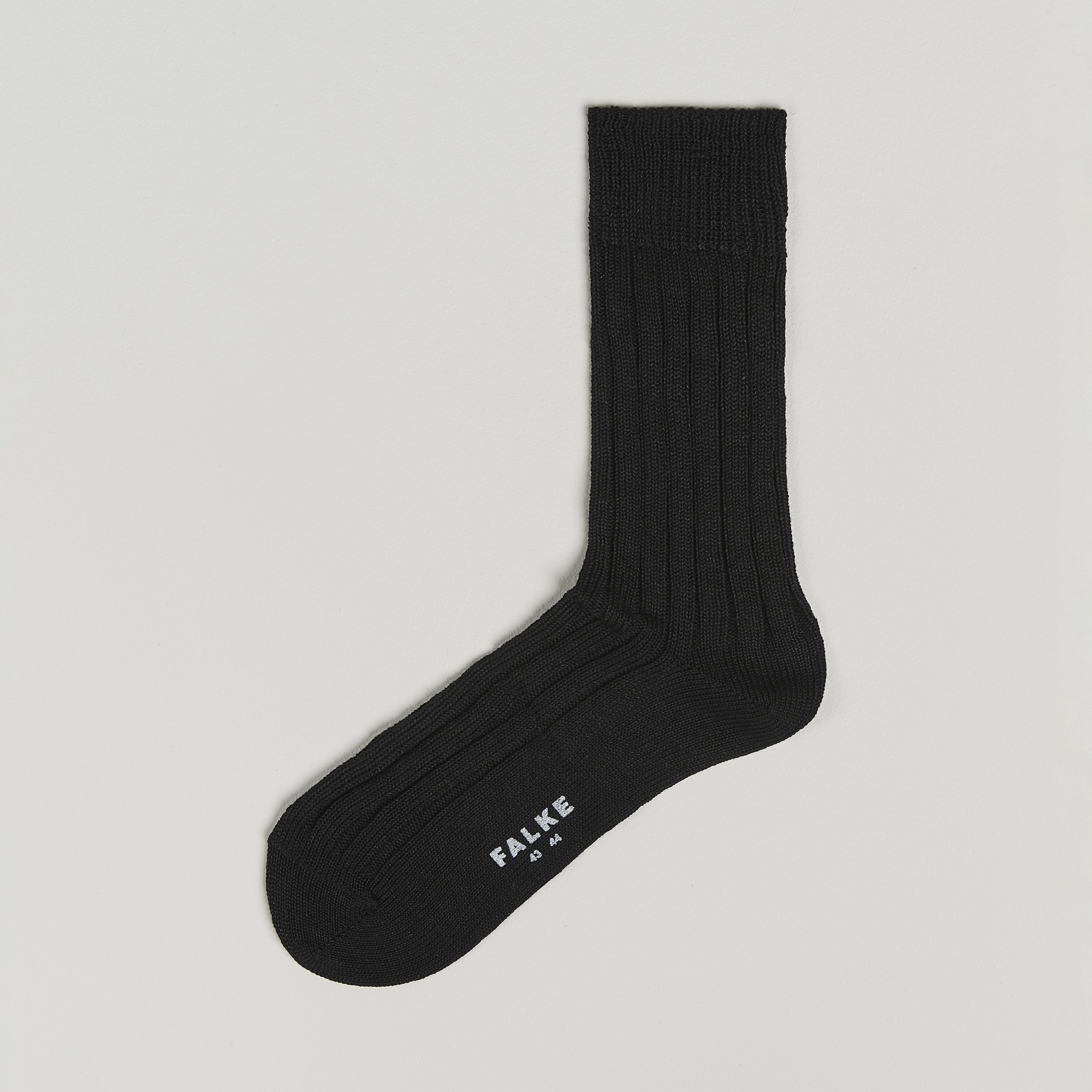 Falke Bay Linen/Cotton Rib Sock Black hos CareOfCarl.no