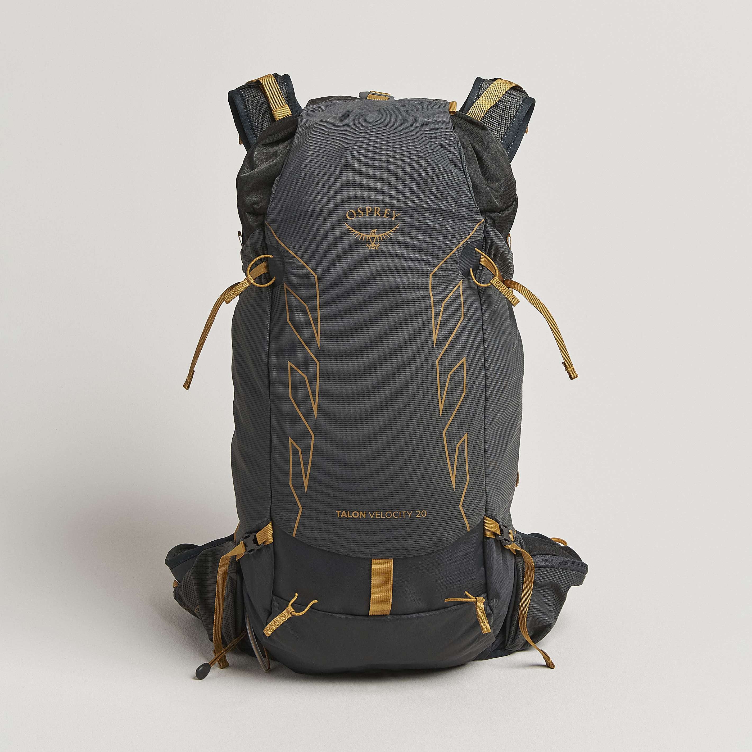 Osprey Talon Velocity 20 Dark Charcoal hos CareOfCarl.no