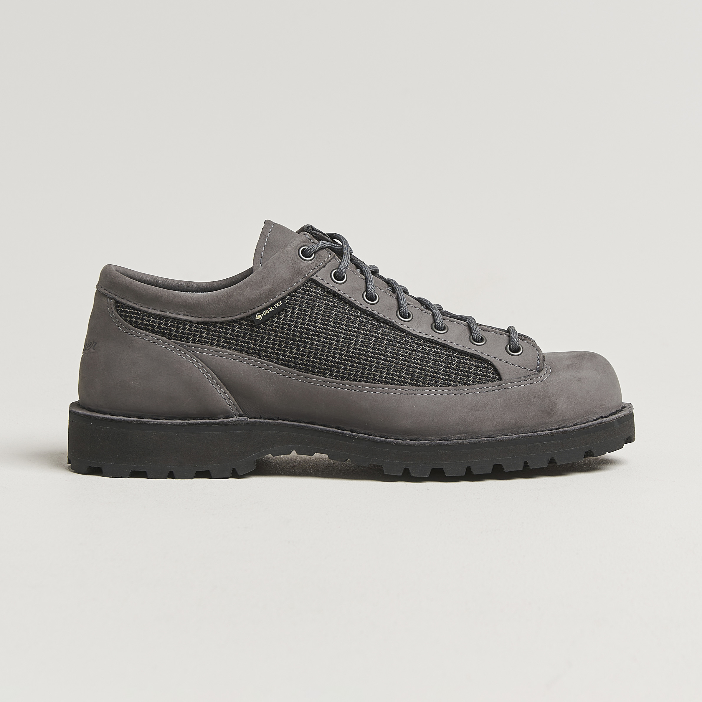 Danner Field GORE-TEX Low Boot Grey Nubuck hos CareOfCarl.no