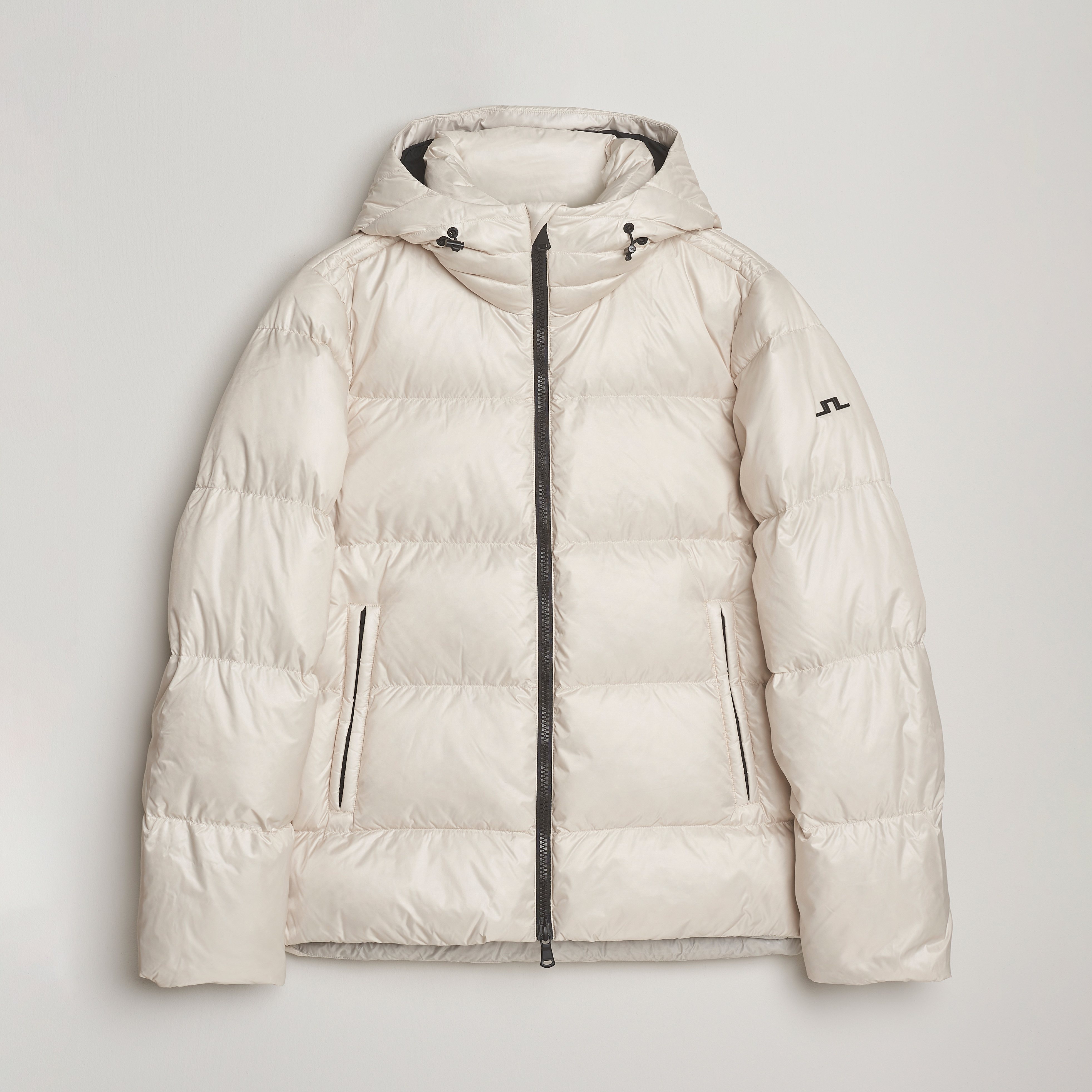 J.Lindeberg Daryl Down Hooded Jacket Moonbeam hos CareOfCarl.no