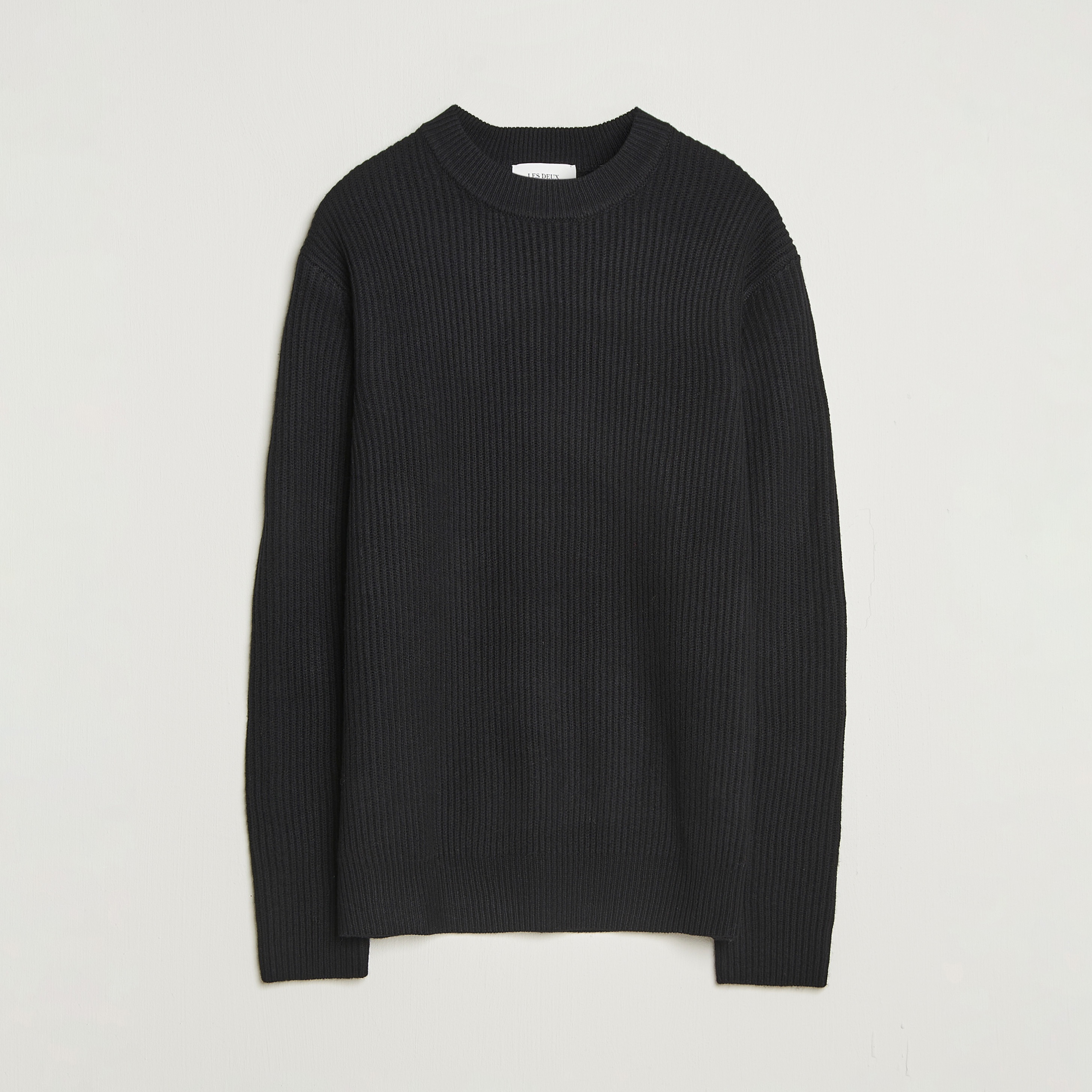 Les Deux Eddie Wool Rib Crewneck Black hos CareOfCarl.no