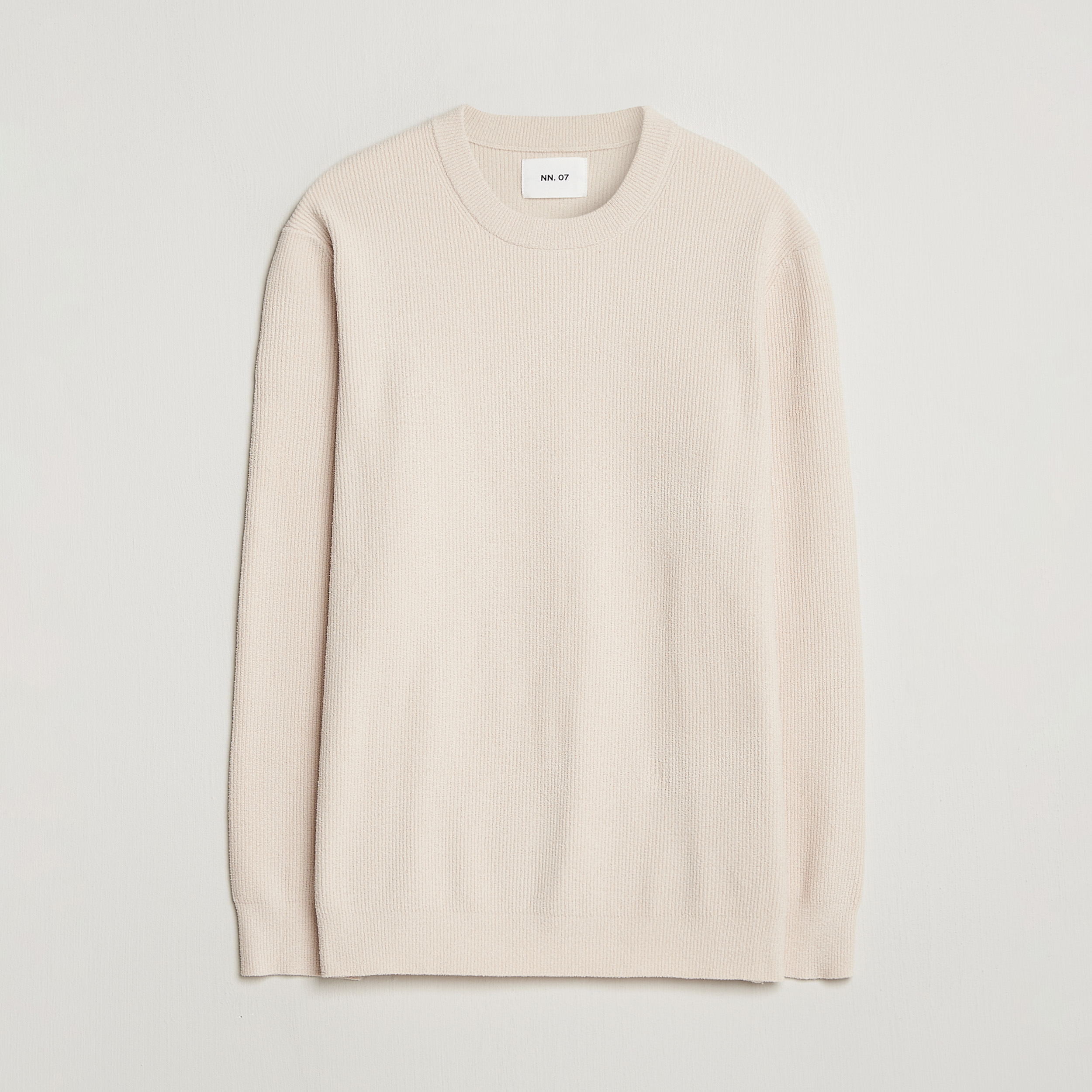 NN07 Danny Rib Knitted Crew Neck Ivory hos CareOfCarl.no