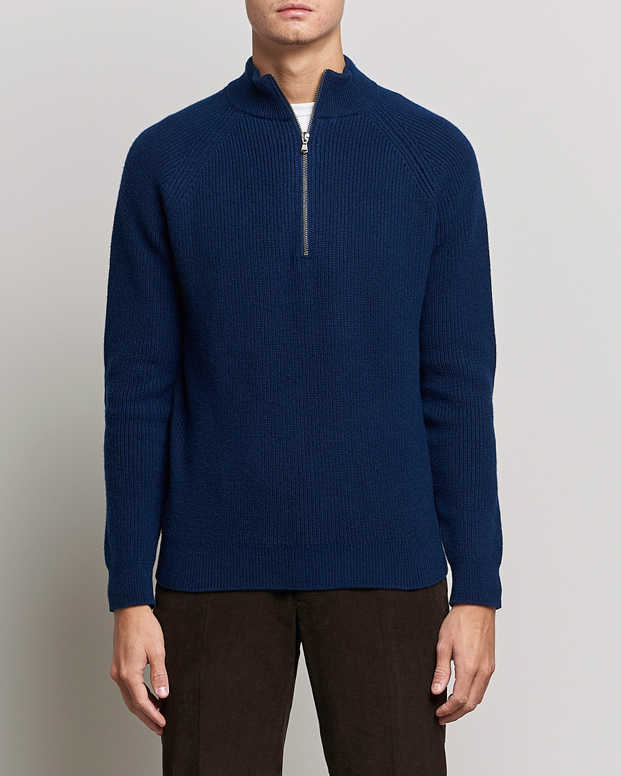 Sunspel Lambswool/Cashmere Raglan Half Zip Dark Navy hos CareOfCarl.no