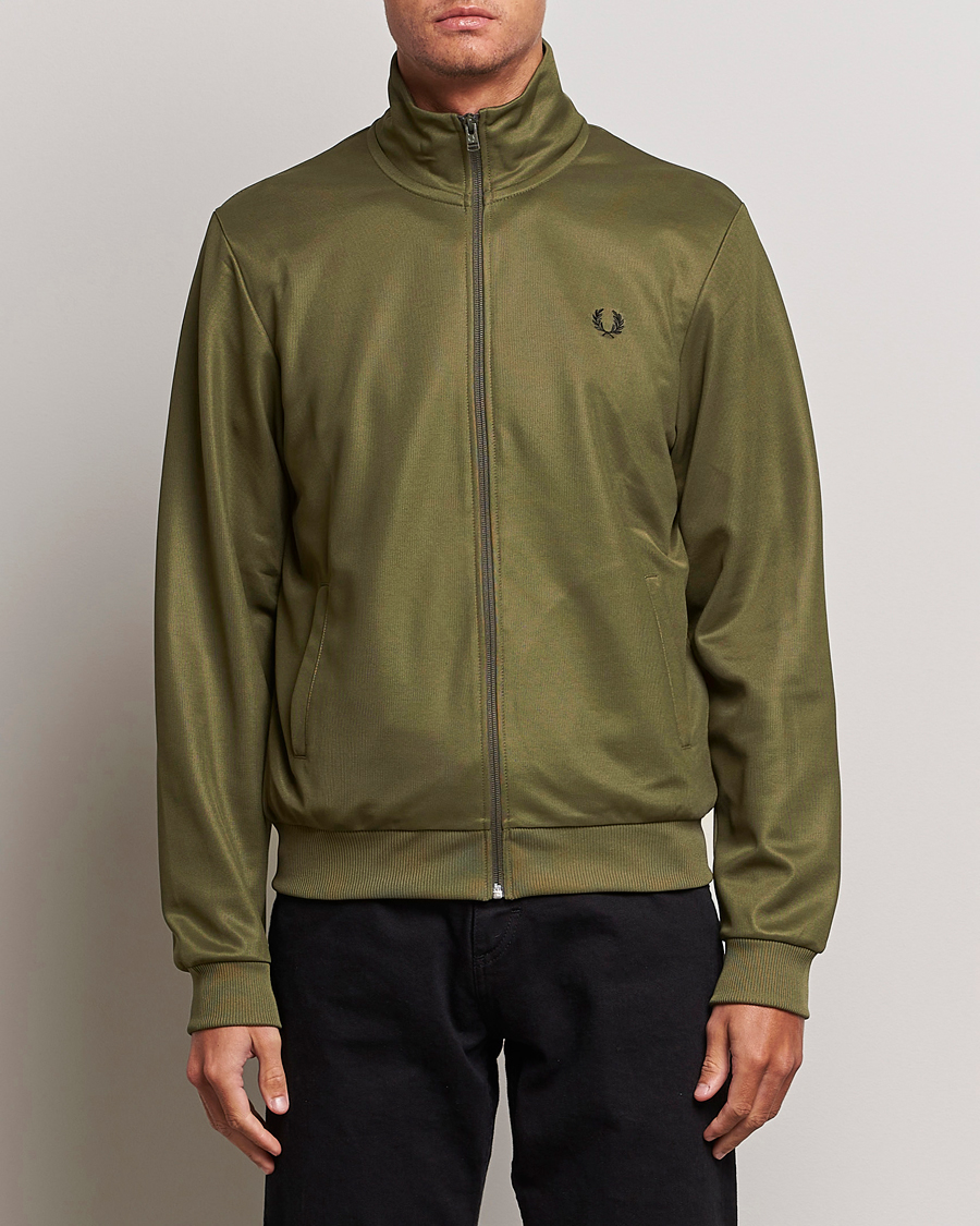 Fred Perry Knitted Zip Through Jacket Dark Oatmeal hos CareOfCarl.no